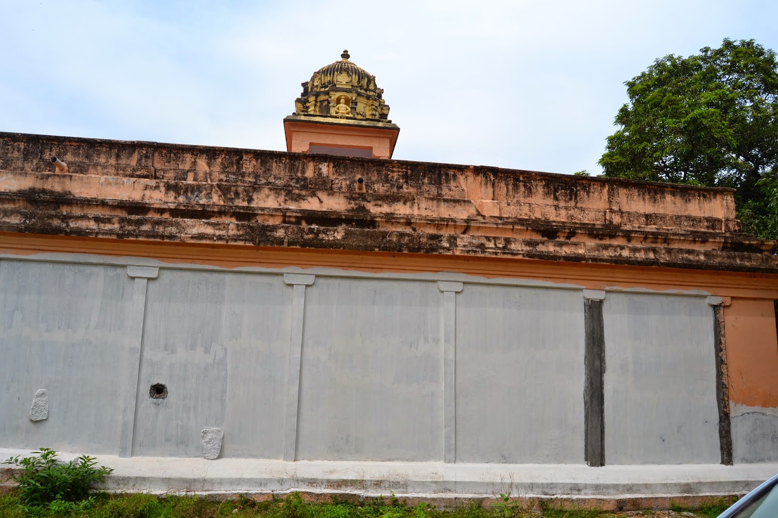 Tamilnadu Tourism: Adhinathar Jain Temple, Poondi, Arani, Thiruvannamalai