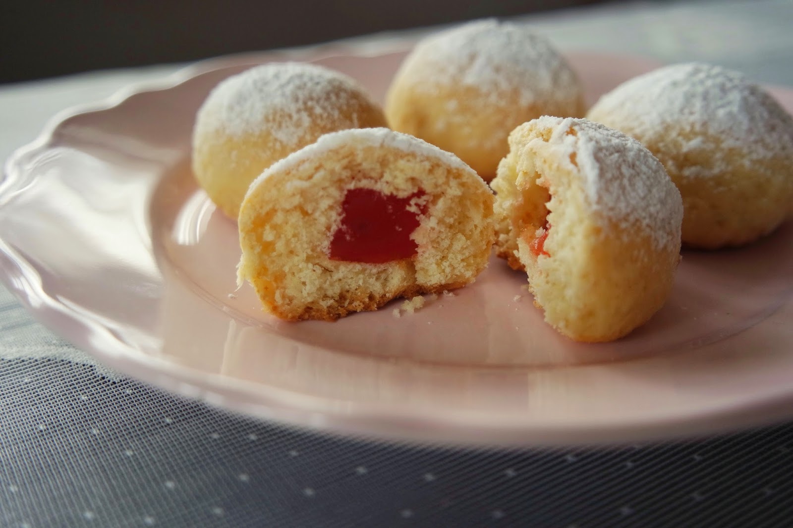 Bige's Happy Kitchen: Turkish Delight Surprise Cookies