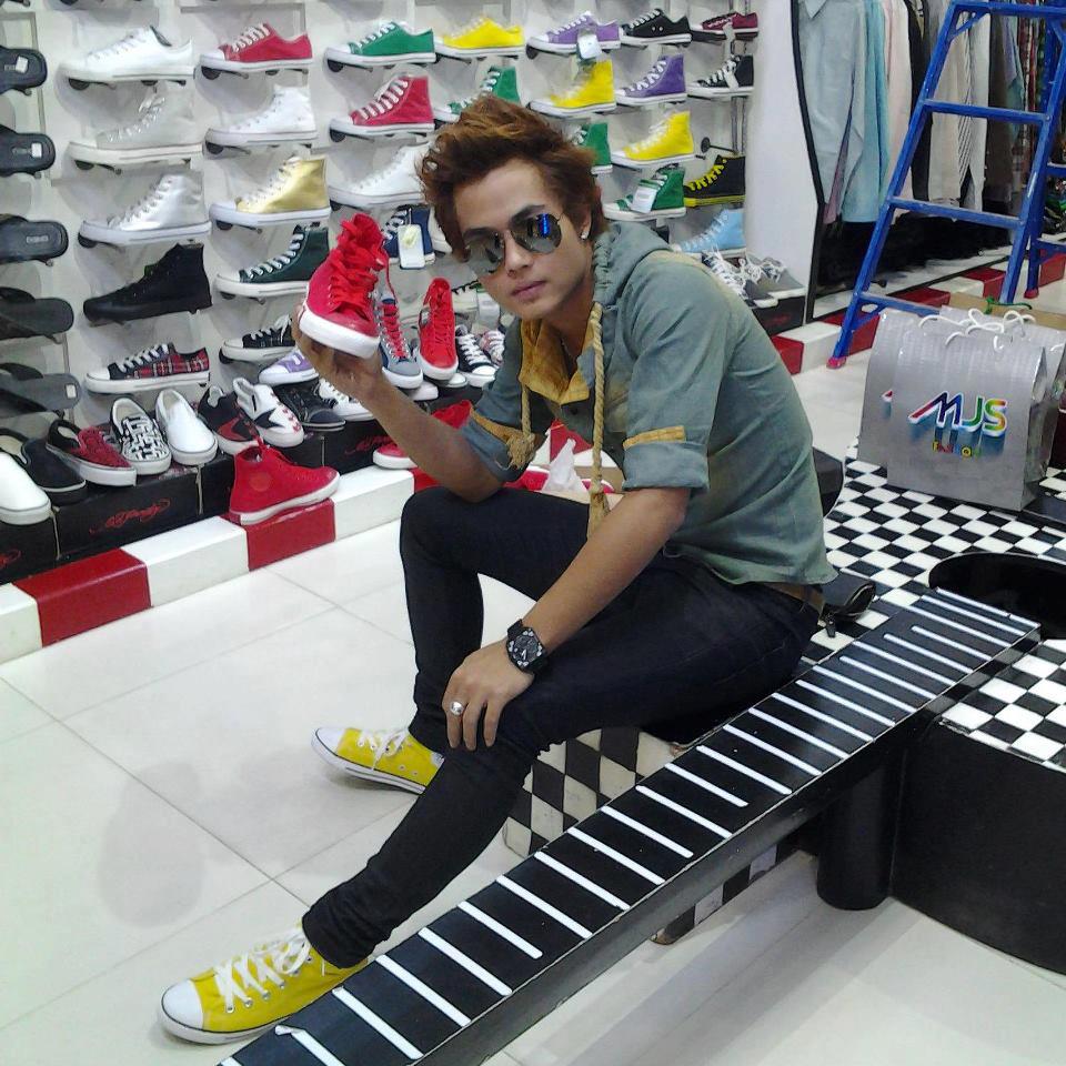 Celebrity and Model: Swan Zarni