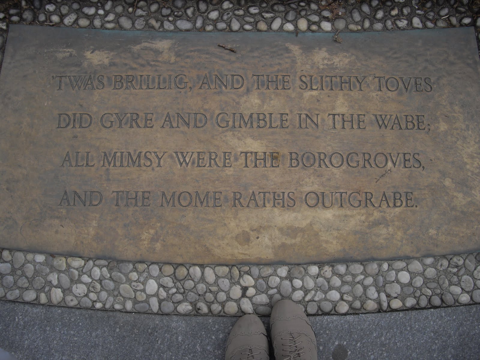 And the mome raths, outgrabe.: Long time, no blog.