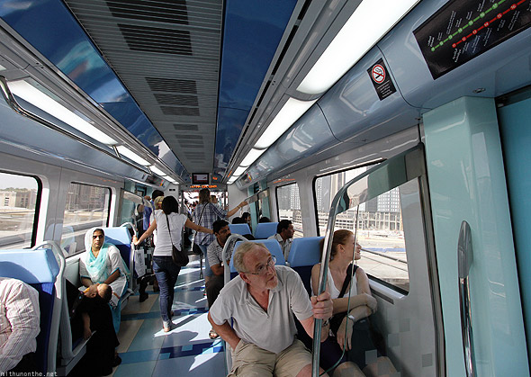 The World Visit: Dubai Metro Inside