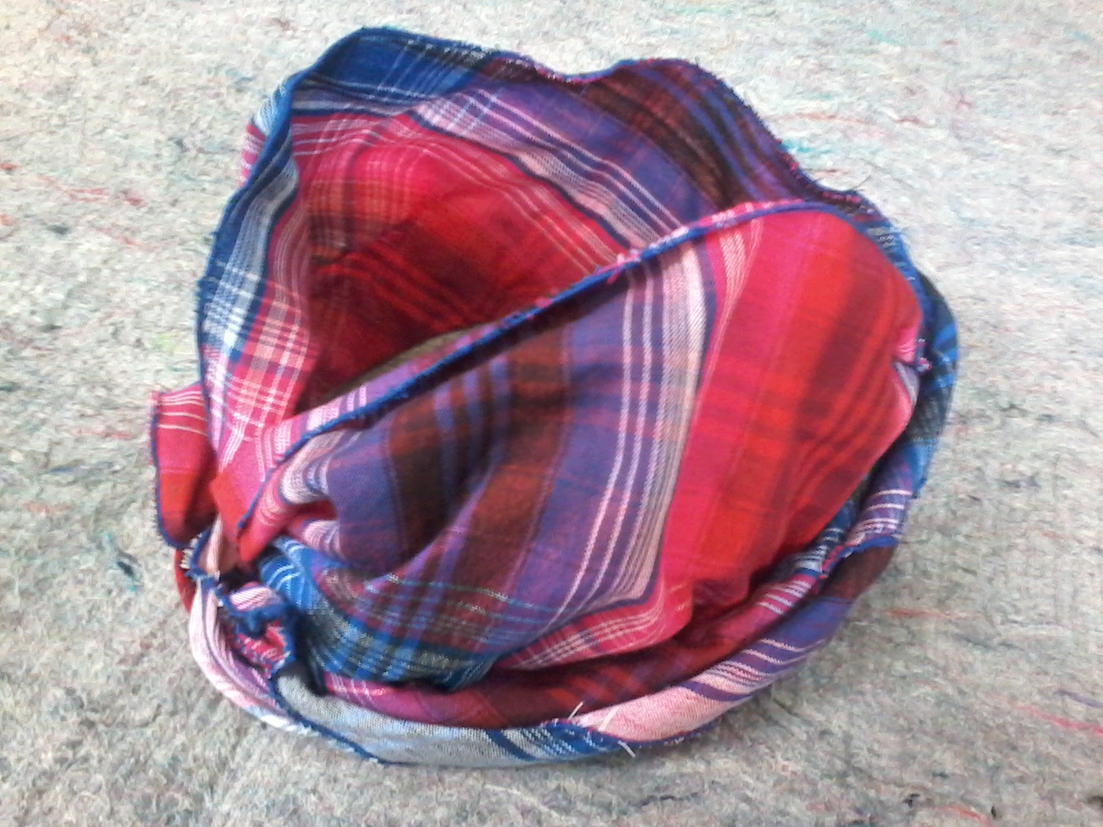 Travelplus Indonesia: Memahami Indonesia Lewat Ragam Seni Ikat Kepala