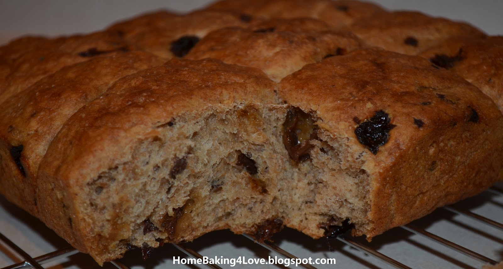 Home Baking 4 LoVe: Whole-Wheat Raisin Rolls