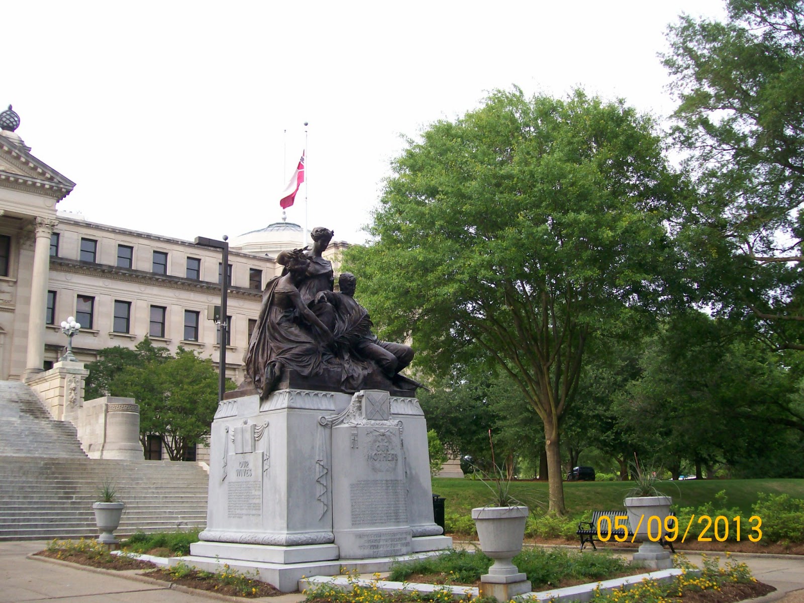 Rockhounding Around: Jackson Mississippi State Capitol Building