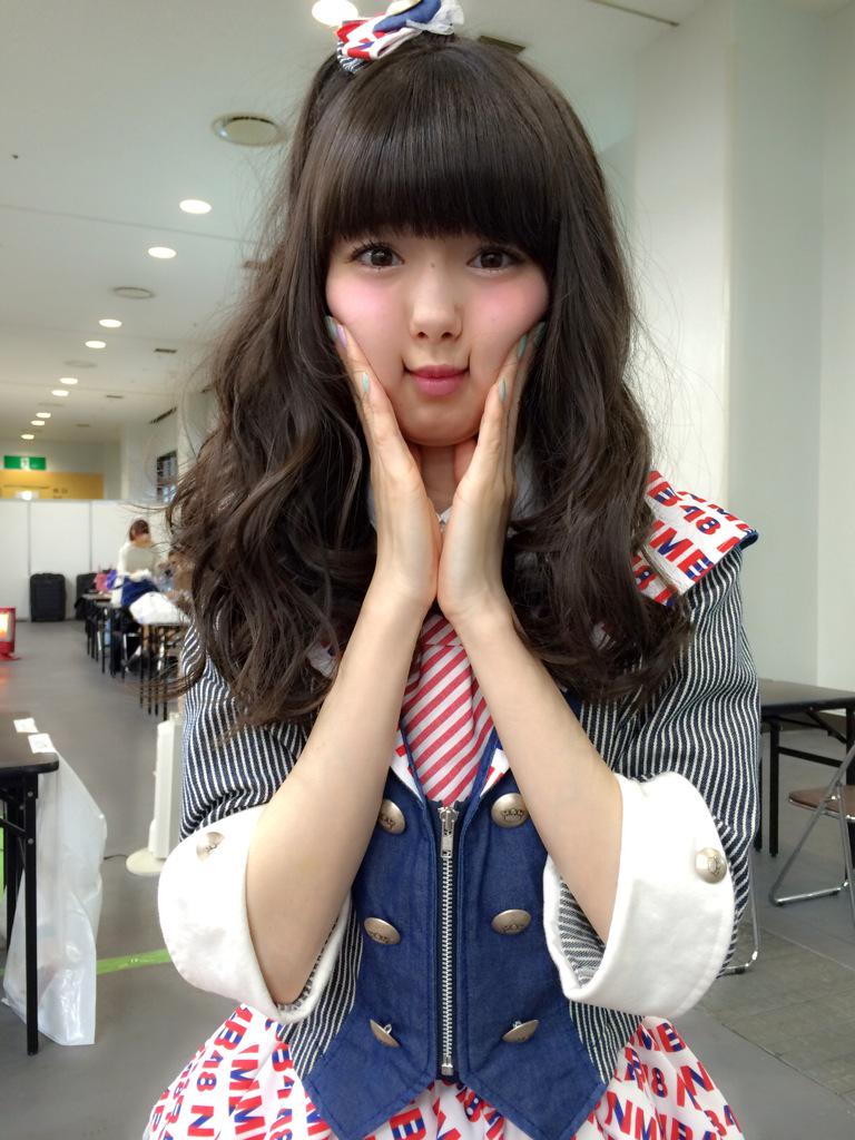 squish face: asian cheek squish