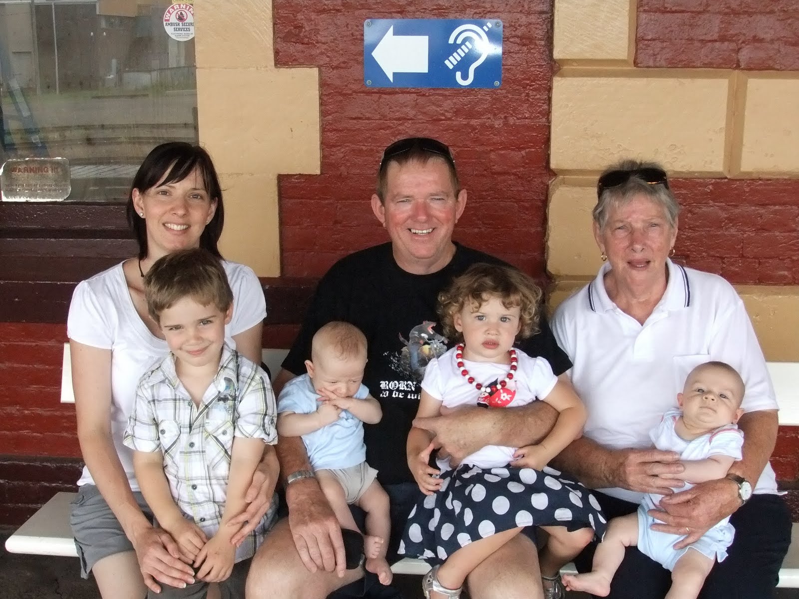 The Toowoomba Dunlop Family: A visit from Great Nan