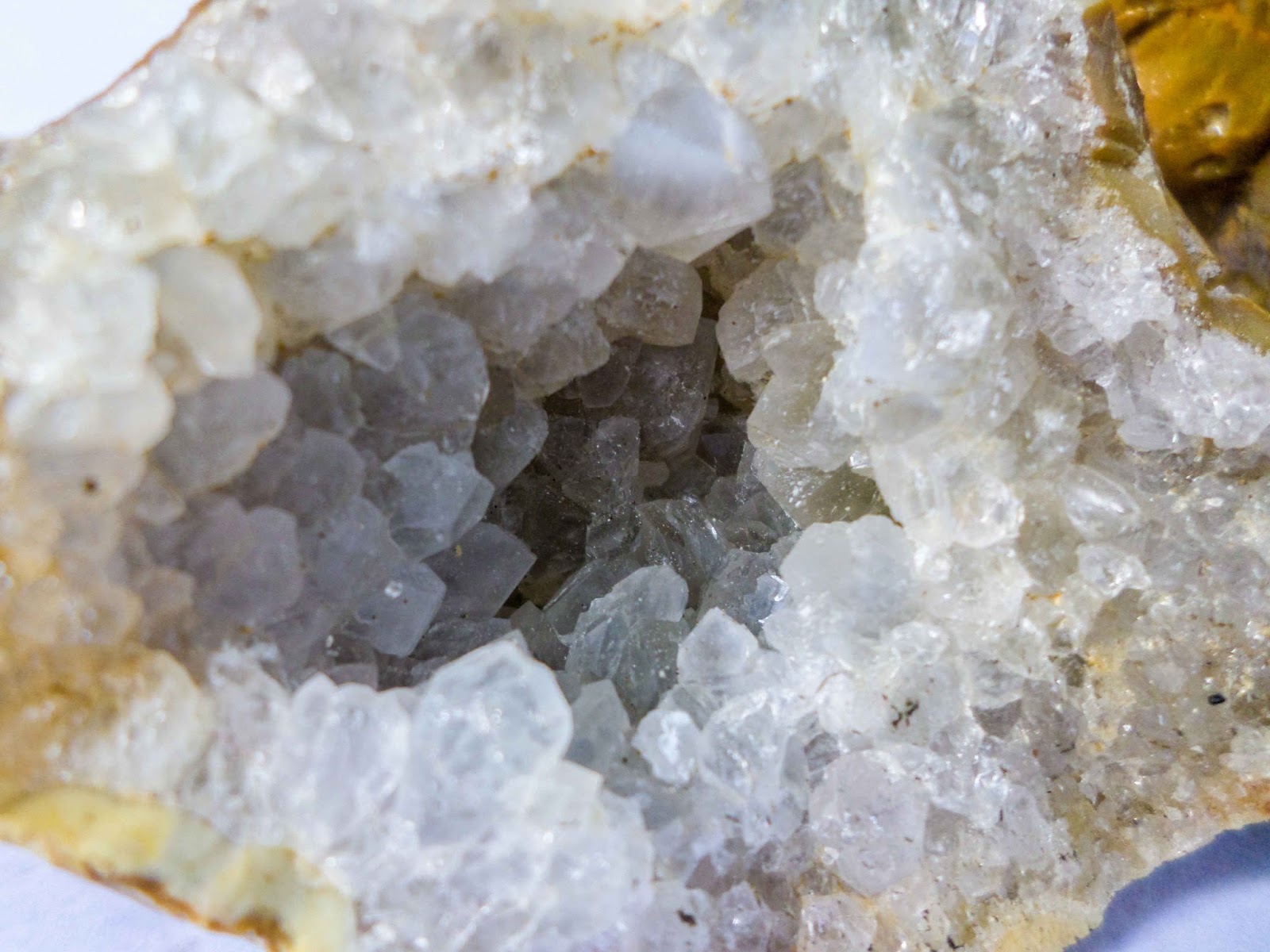 ROUGH KRISTAL KUARSA