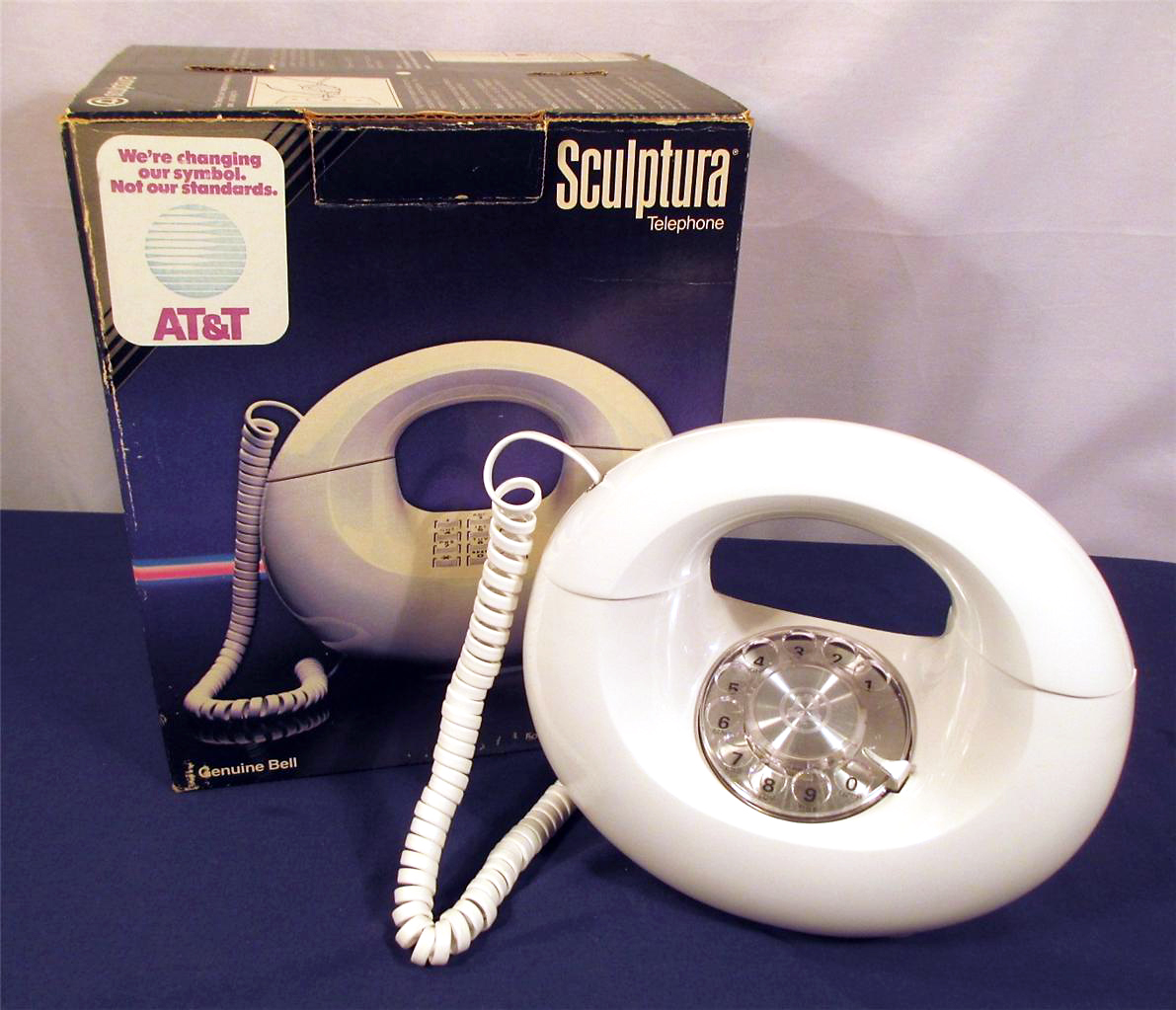Vintage Goodness 1.0: Featured Collectible - Vintage Telephones