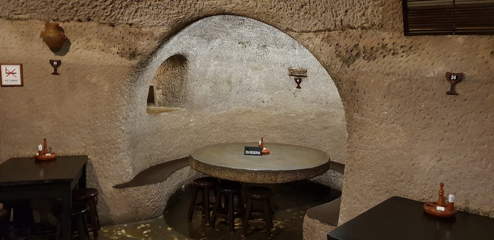 Die Canarios leben hier seit der Zeit der Altkanarier in Höhlenhäusern ...