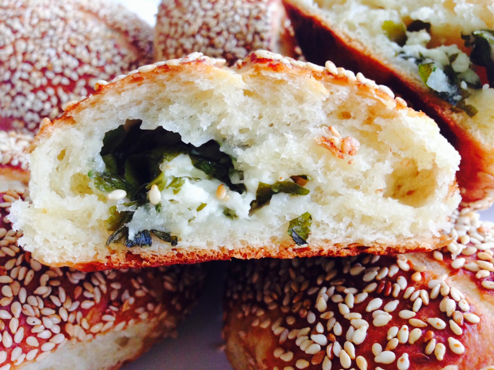 TUANA MUTFAK: SUSAMLI SİMİT POĞAÇA