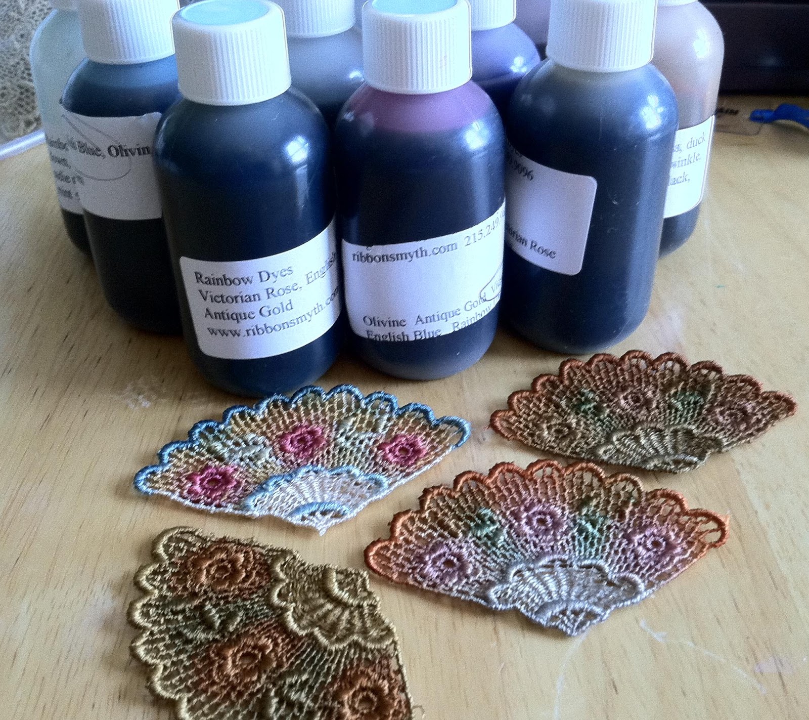 Shawkl Designs: Dye and Painted Lace -- Playtime!