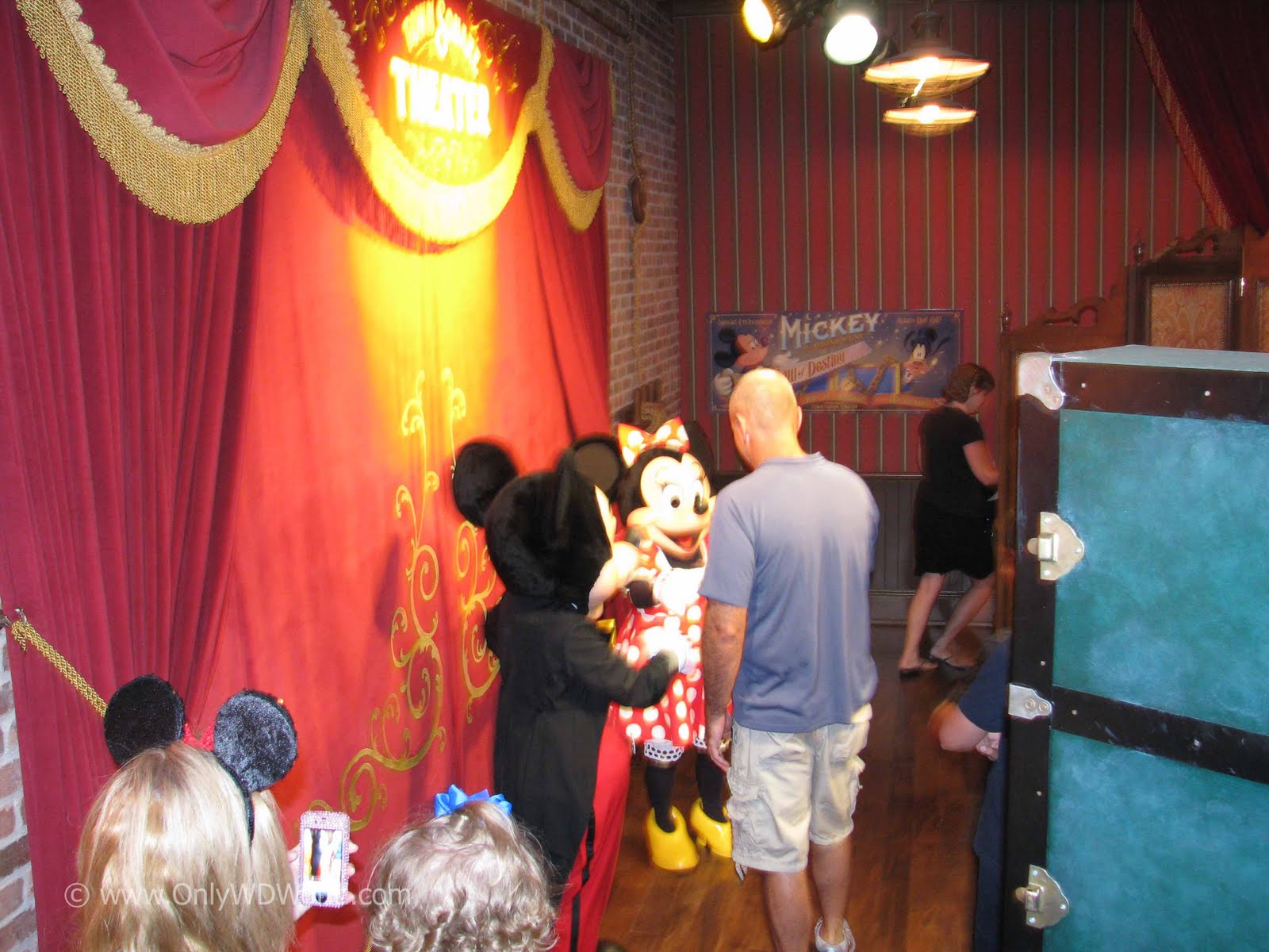 Meet Mickey Mouse During Your Disney World Vacation | Disney World Blog ...
