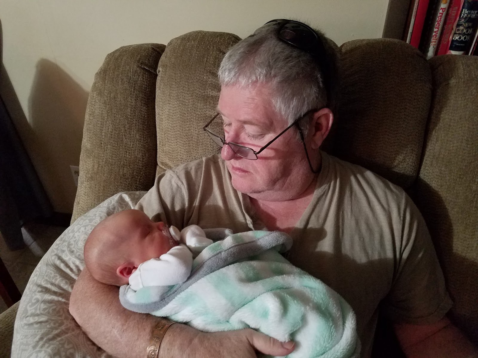 Weather, Wood, Equipment, Baby Cora, & Dillo's | Oklahoma Dreams