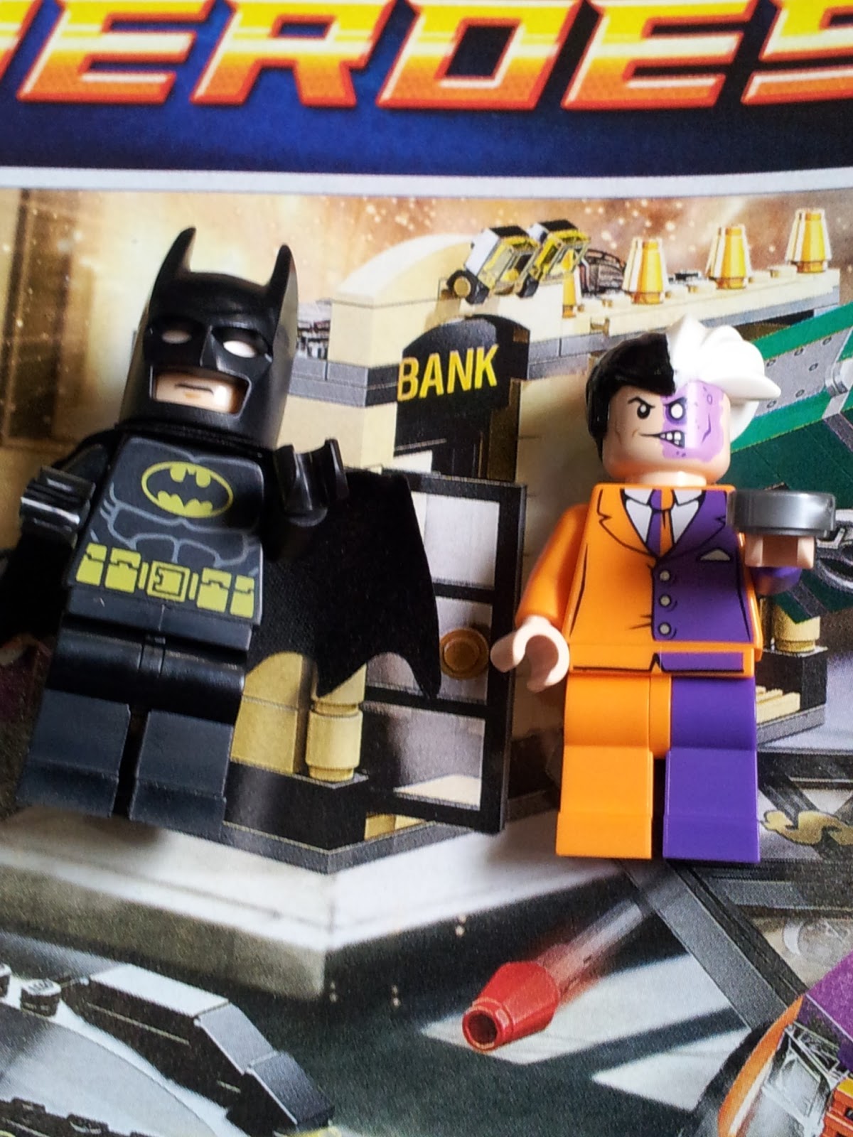 Blog lego Colombia: Batmobile and the two-face chase. Lego 6864.