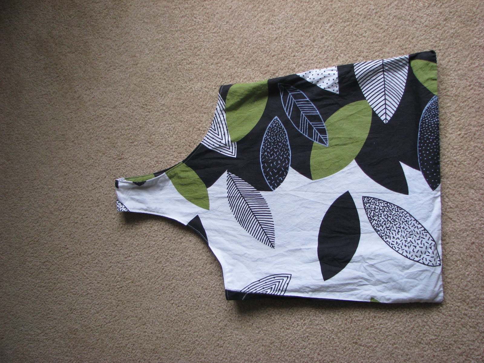 Craft Junkie; trying out new ideas: Reversible Pillowcase Book Bag