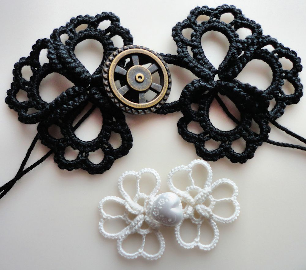 Yarnplayer's Tatting Blog: My great big tatted frog closure and small ...