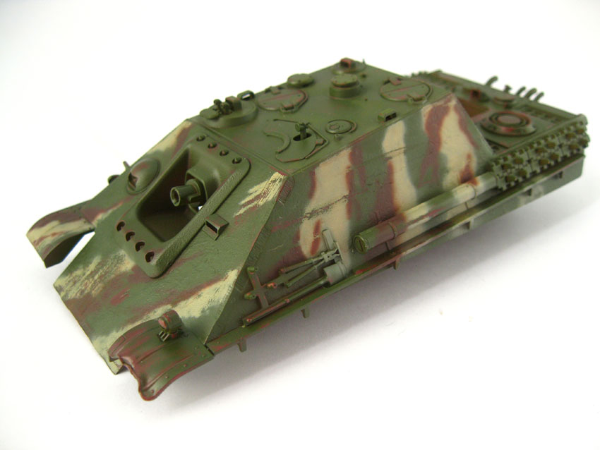 Alex Benvenuti: Jagdpanther 1:48 - Camouflage done