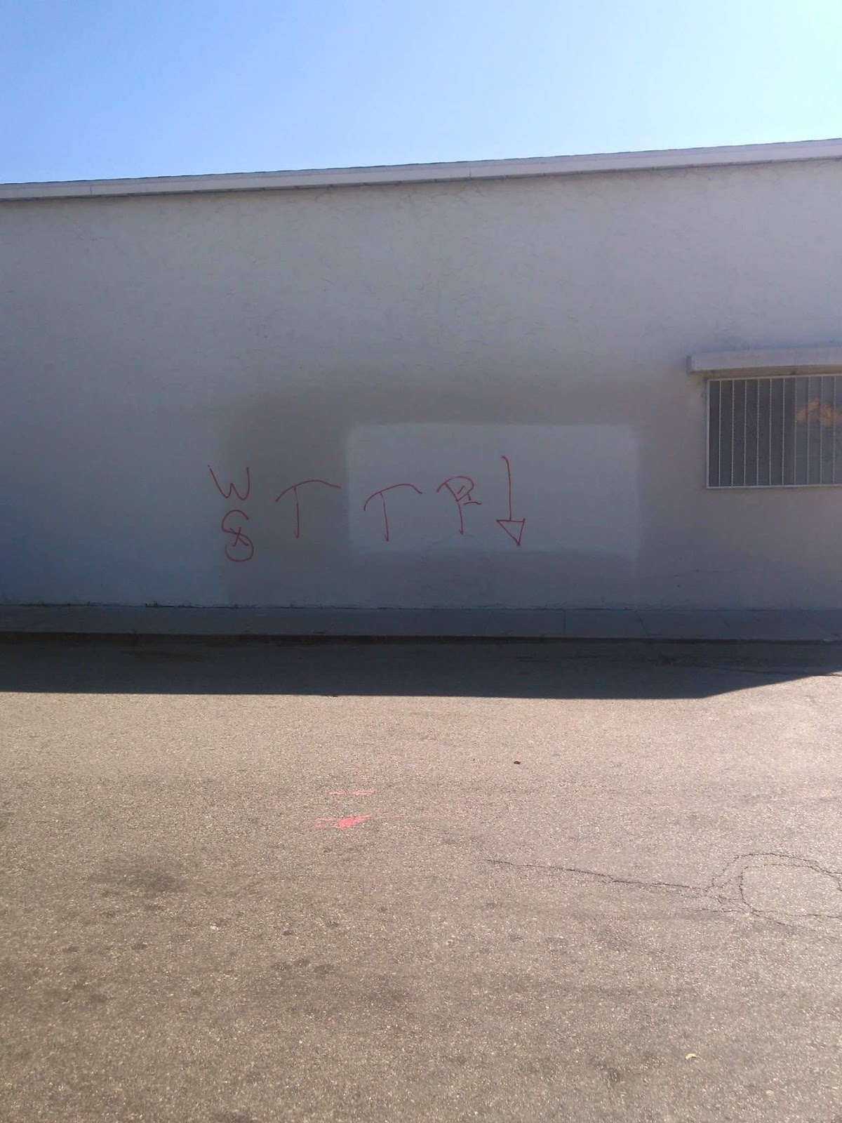 blood gangs graffiti: Tree top piru ( compton , TTP )