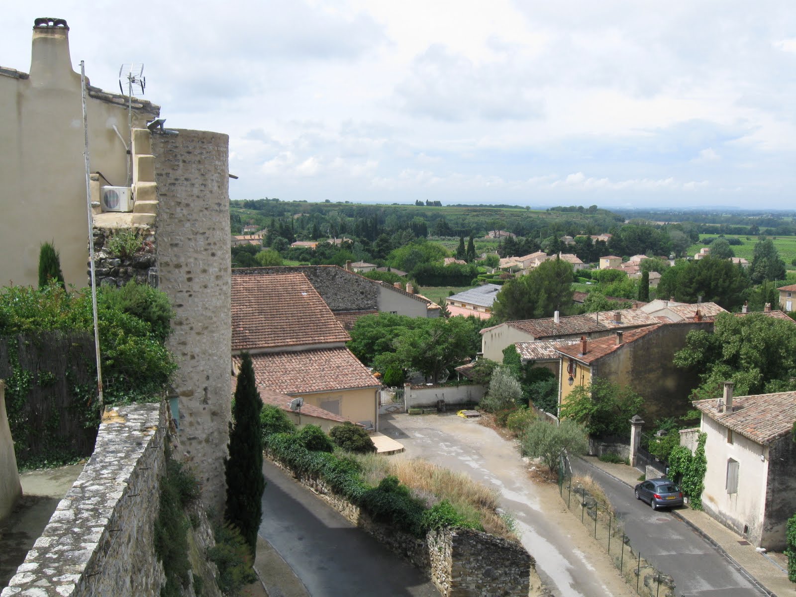 French Odyssey: 5 June - Sablet, Seguret & Breakfast cereals Scorpions