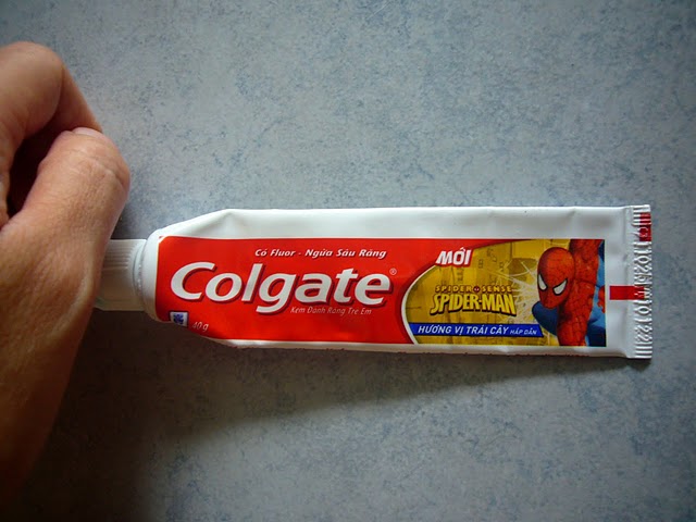 Sleepy Beauty : Colgate Kids Spiderman Toothpaste