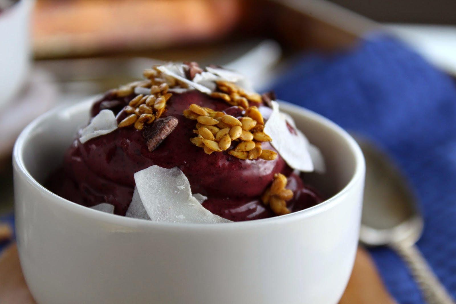 Fat and Happy Blog: Super Tasty and Yummy Acai Bowl