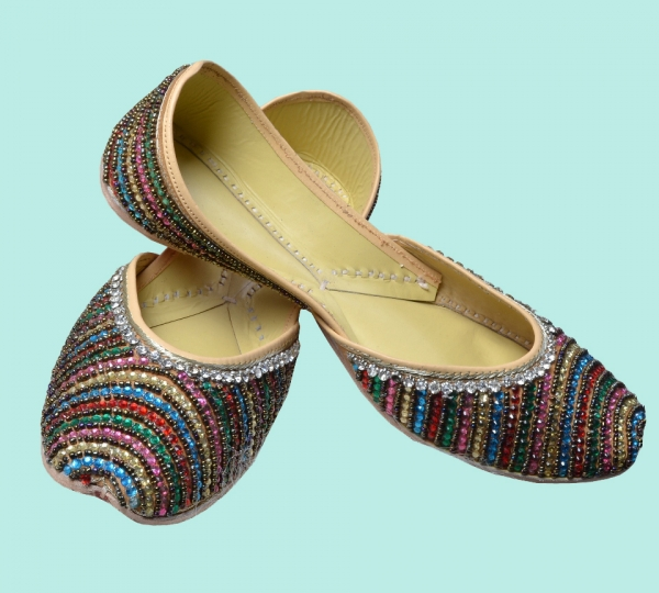 TRADITIONAL SUMMER KHUSSA COLLECTION | Fashion