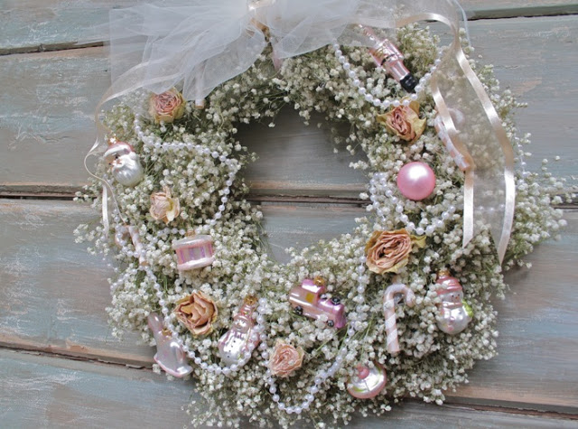 The Polka Dot Closet: Wedding Flower Ornaments