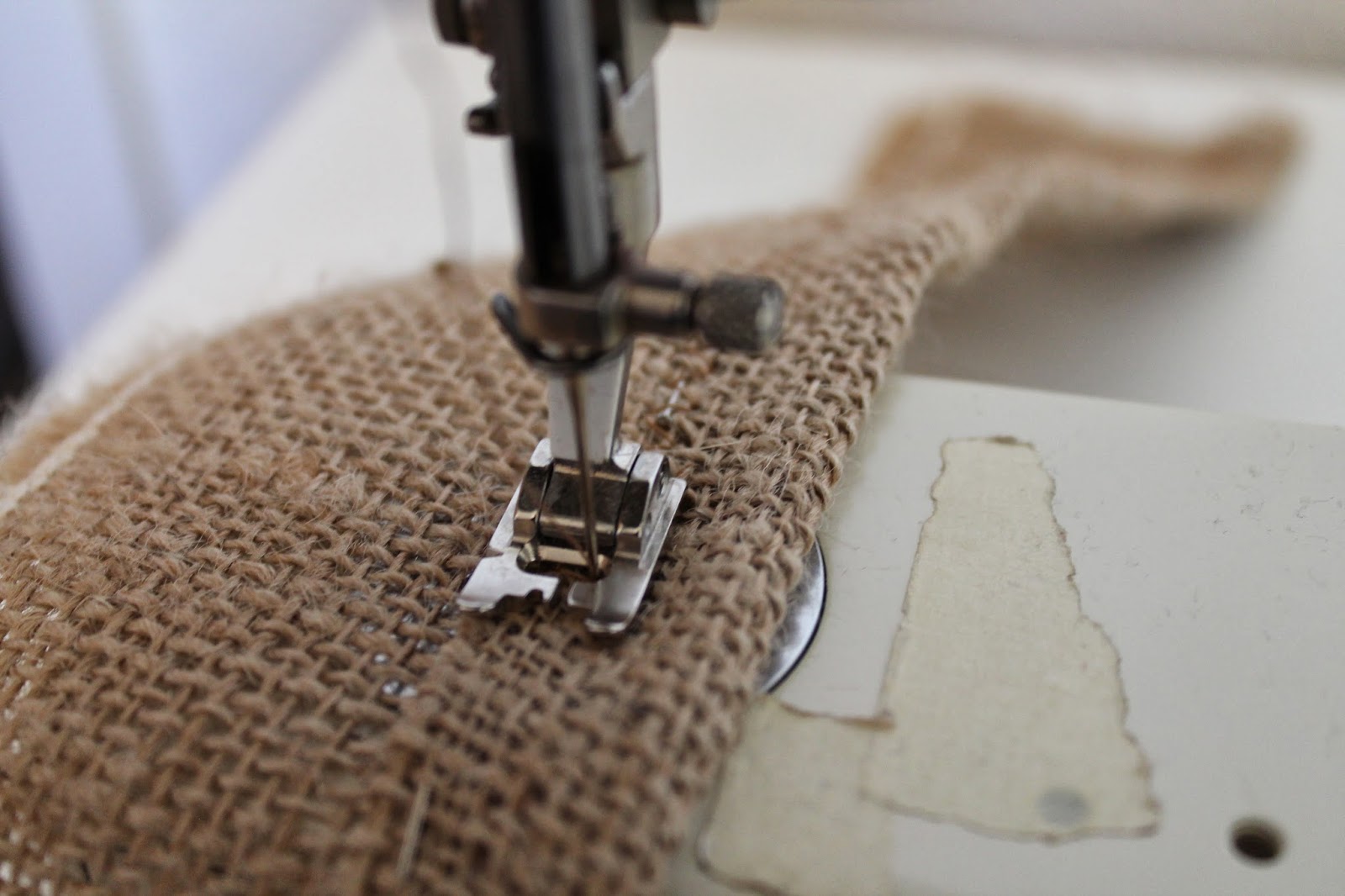 : How To: Burlap Ruffled Wreath