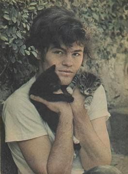 PERROS Y GATOS FAMOSOS: MÚSICOS & CANTANTES Y SUS PERROS Y GATOS.