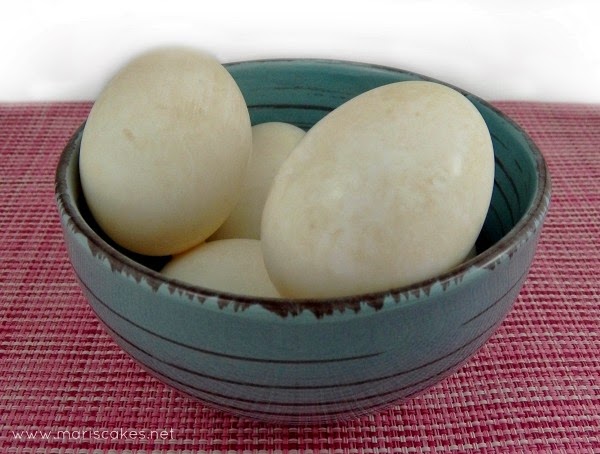 Hot Eggnog Made with Duck Eggs | Mari's Cakes (English)