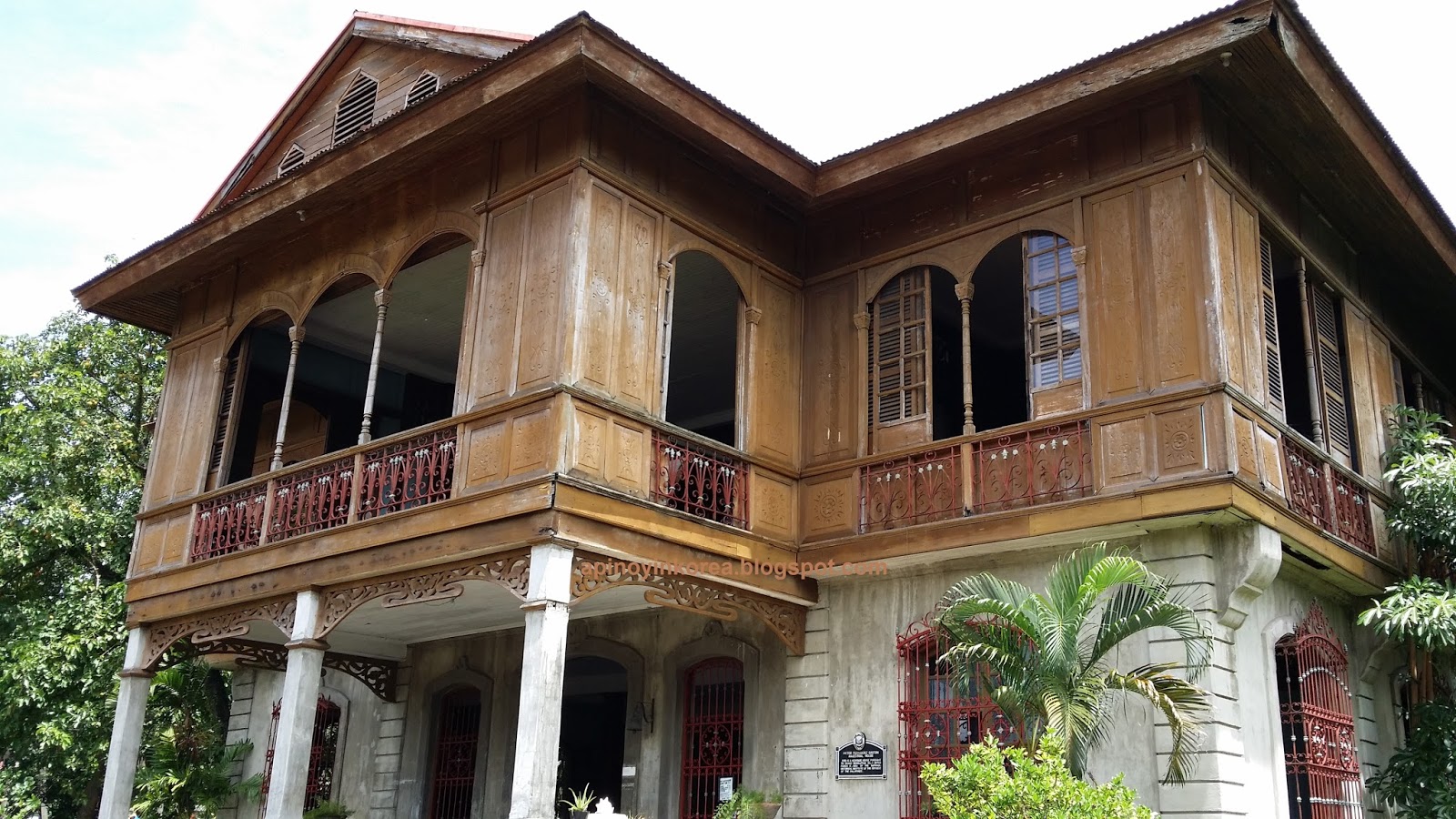 A Pinoy in Korea: Touring Philippines: Silay City's Balay Negrense