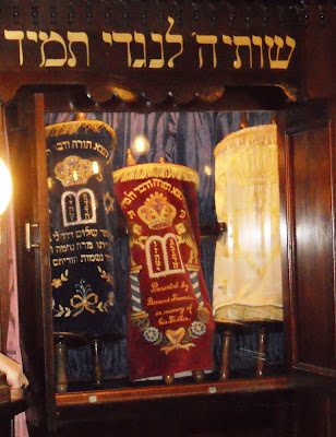 Patrick Comerford: Liturgy (2013) 10: 1 and 2: Sacred space in Judaism ...