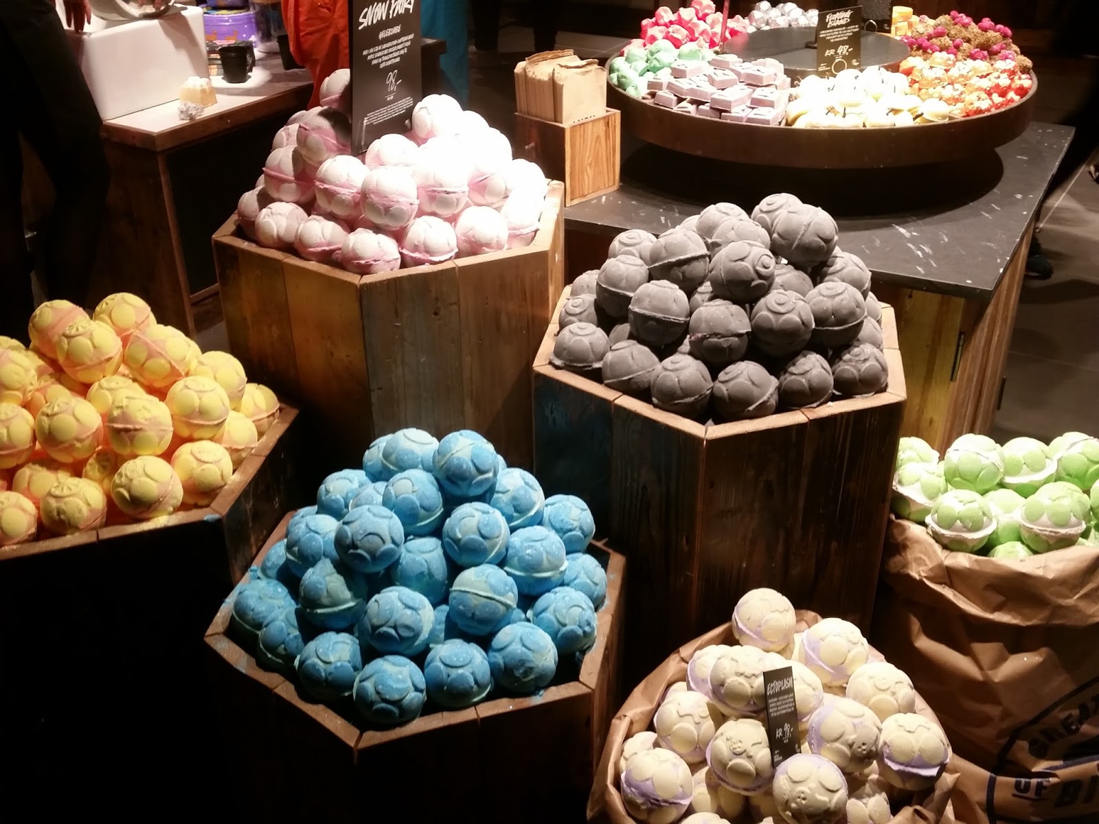 Michele bloggt: Lush Flagship Store Eröffnung in Oslo [Werbung ...