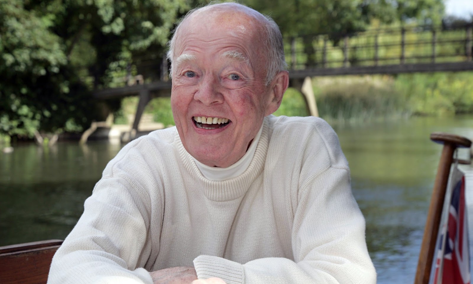 BWW Interview: Internationally Renown British Actor/ Playwright RAY ...