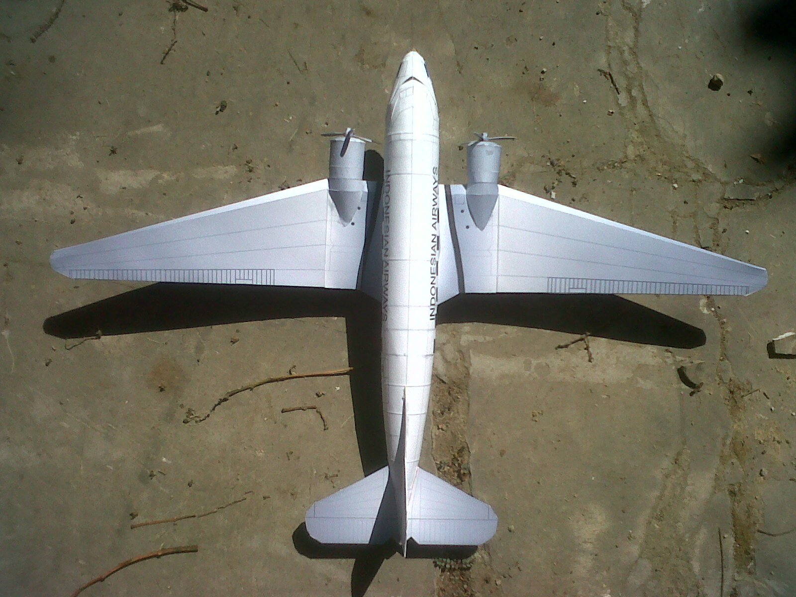 DAKOTA DC 3 SEULAWAH PAPERMODEL 1:75 SCALE