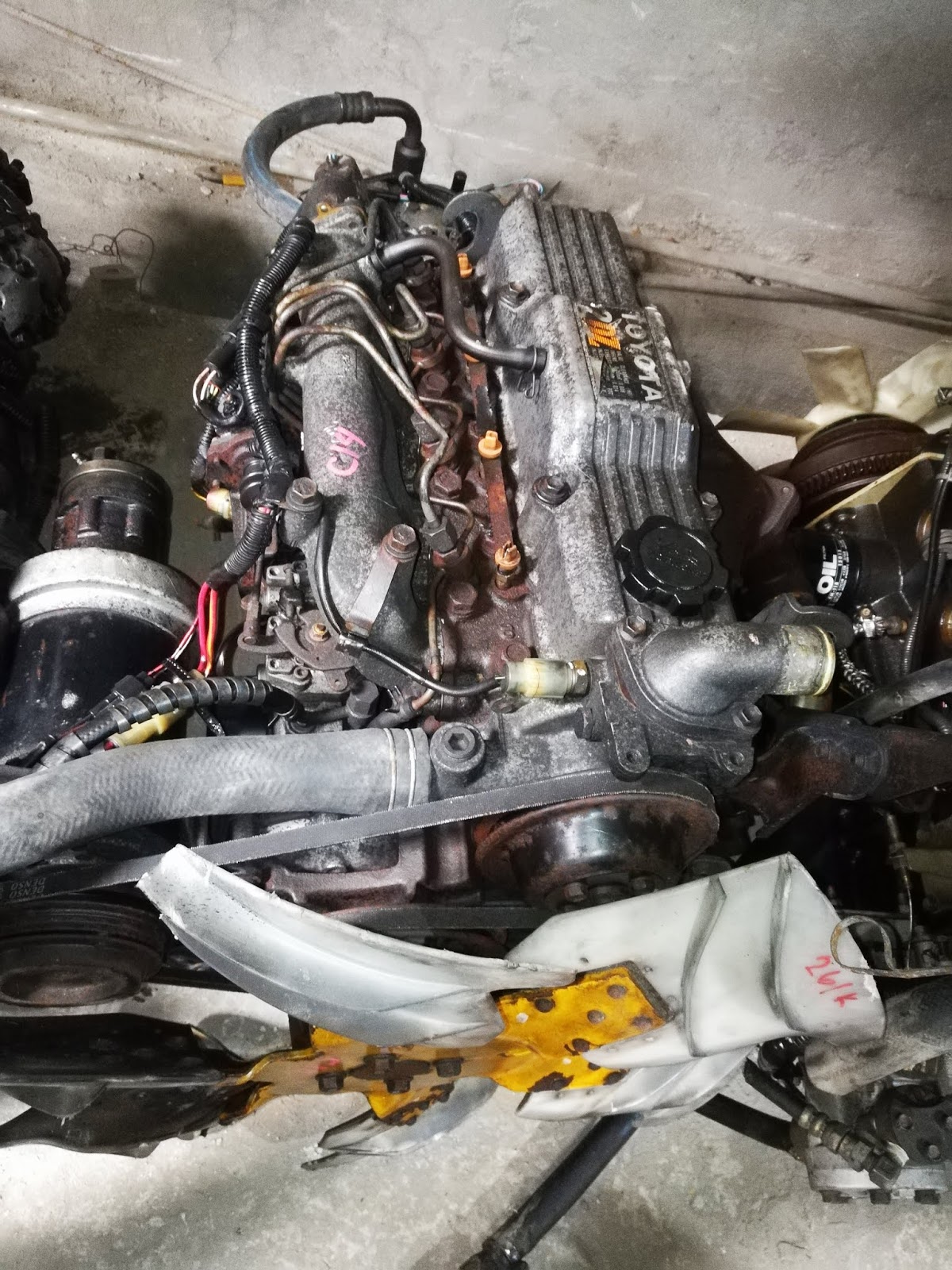 Products: Toyota 2DZ 4 cylinder engine