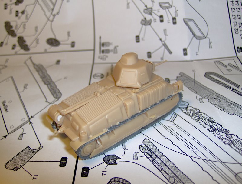 Gulumik Military Models: Samua S35 1/72 Heller