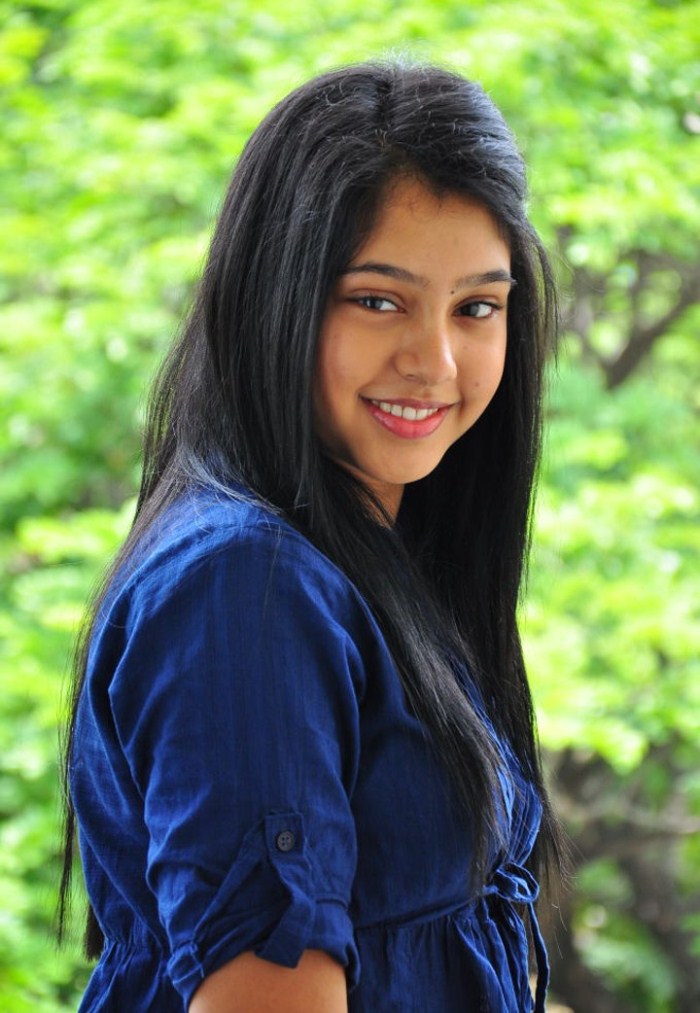 Actress Photos Stills Gallery: Neethi Taylor Cute Photo Stills in Mem ...