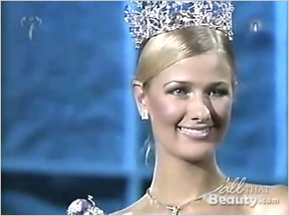 All That Beauty: Miss Earth 2002 Screen Capture : Final Walk & Crowning