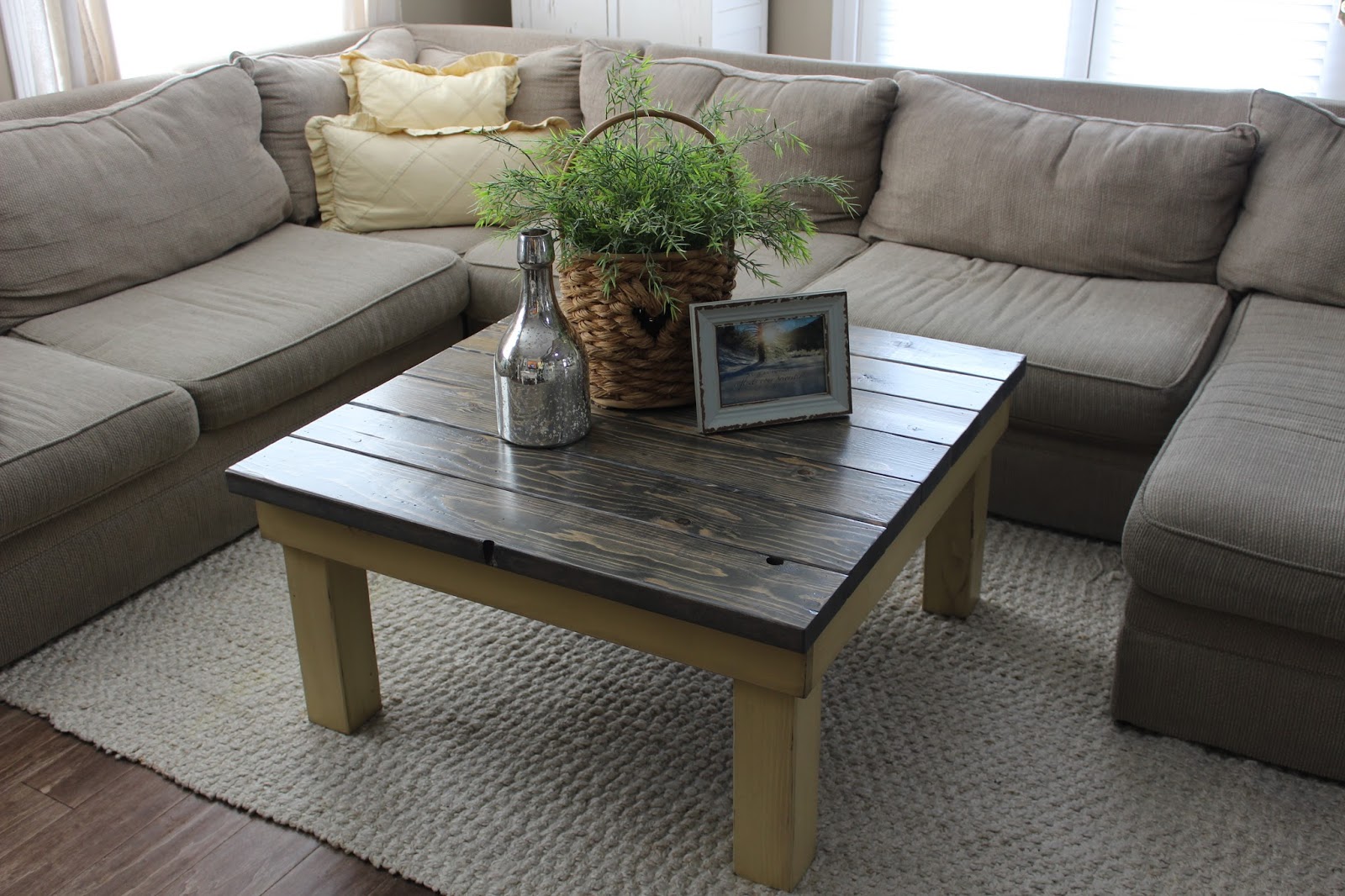 Cottage Charm Farmhouse Collection: Chunky Coffee Table