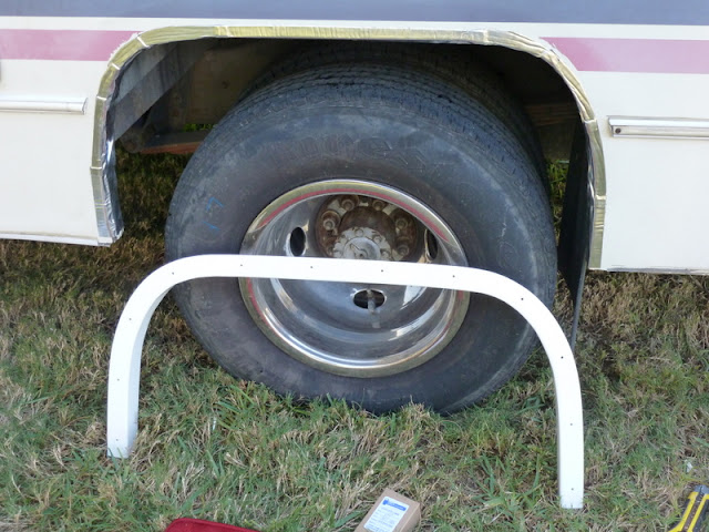 Memory Roads: Wheel Well Moldings-NEW