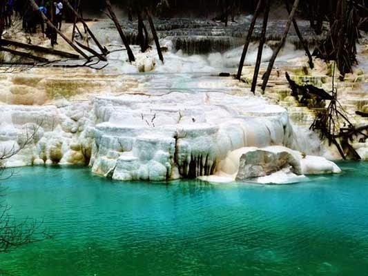 Welcome to Indonesia Blog: Dolok White Crater Tinggi Raja - North Sumatra