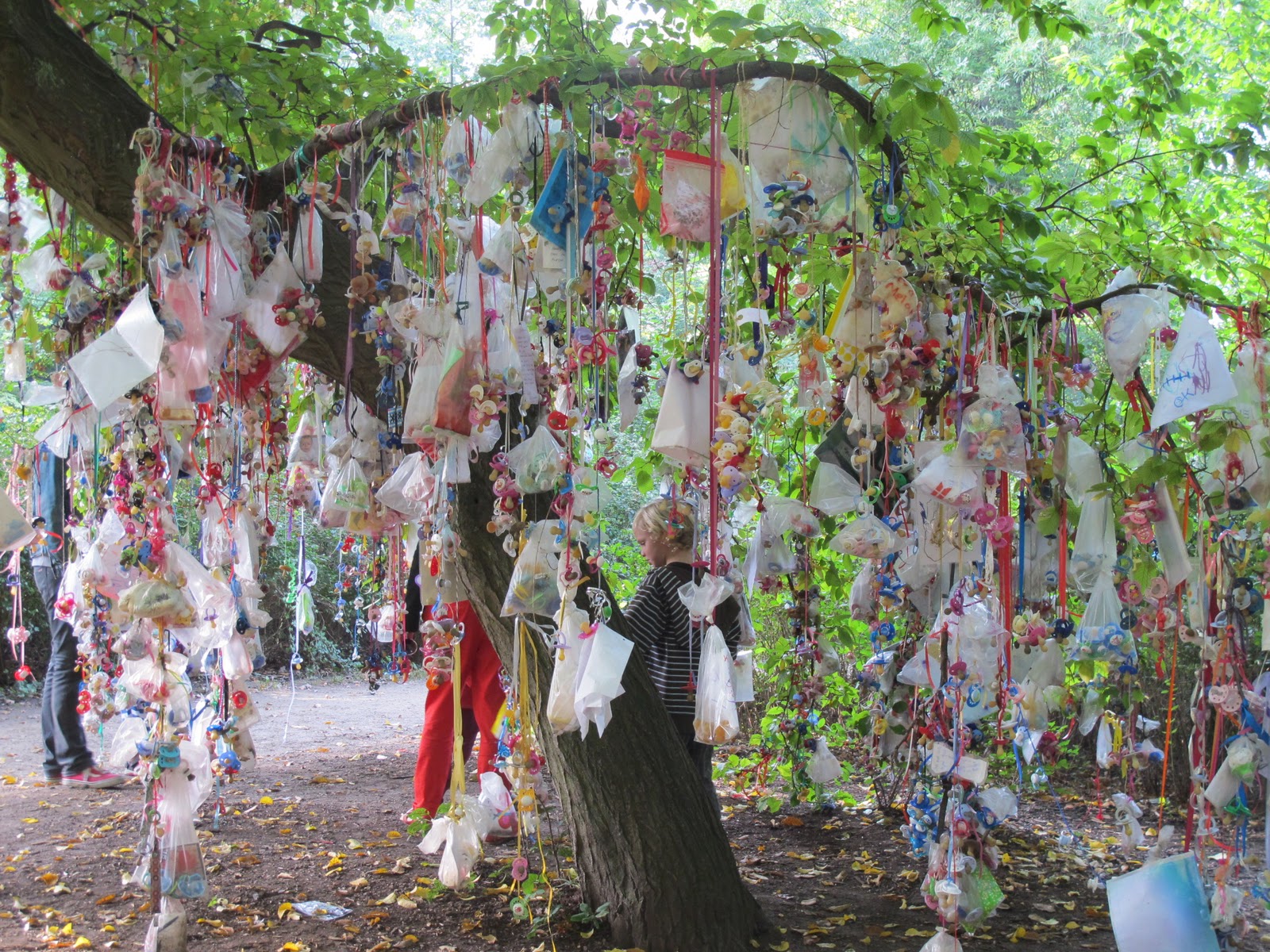 A Scandinavian Sojourn: Suttetræ/Dummy Tree