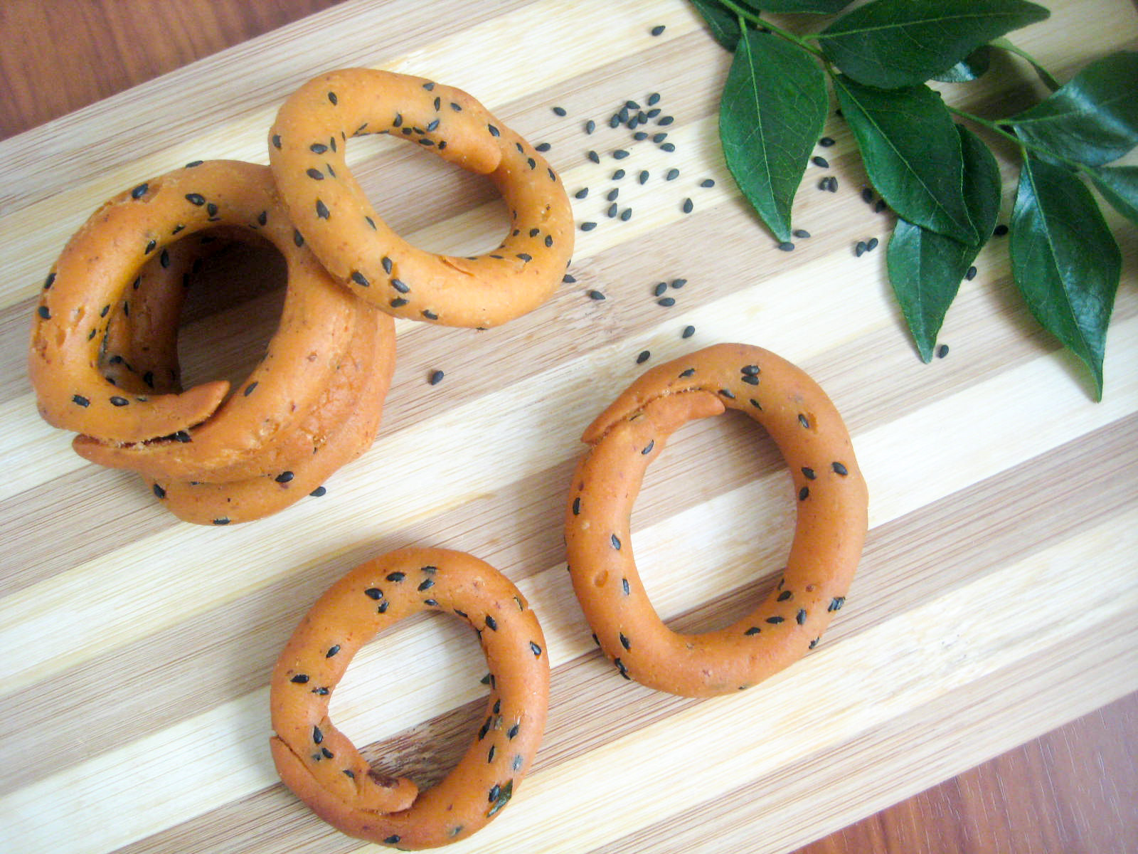 madhuri's kitchen: Kodubale Recipe / Chegodilu with hyacinth beans ...