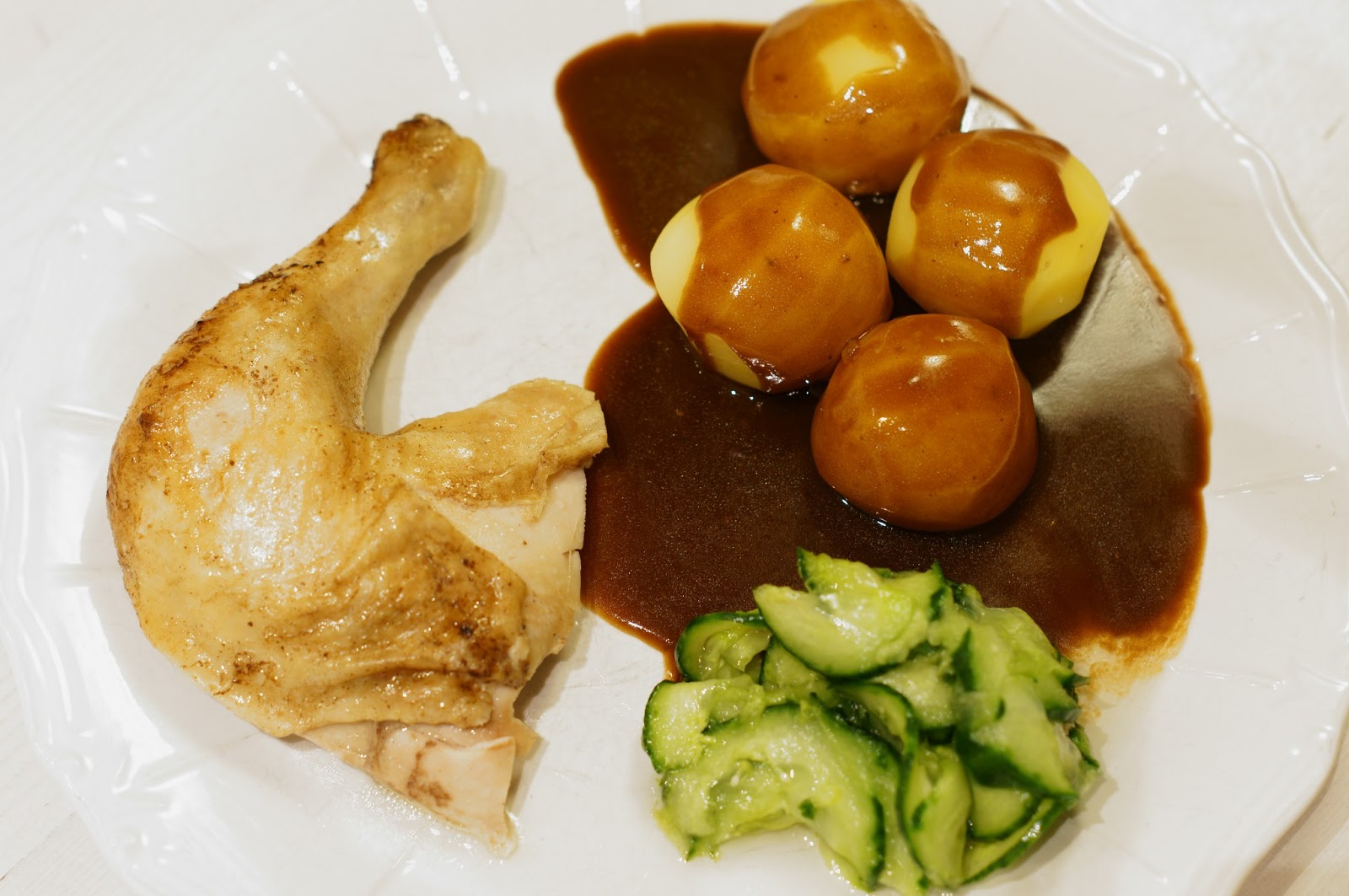 Coco & Co: Mormor-mad: Grydestegt kylling med agurkesalat