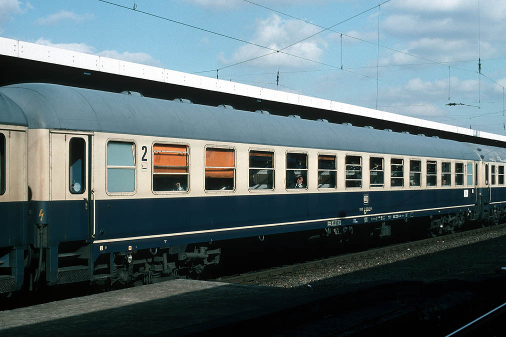 Dallas Rail-Sim: Malowanie taboru DB.