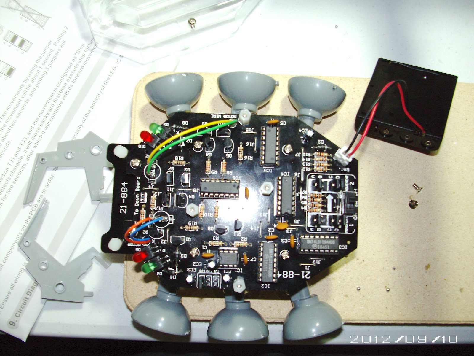 Electric Light : Scarab Robot by Elenco