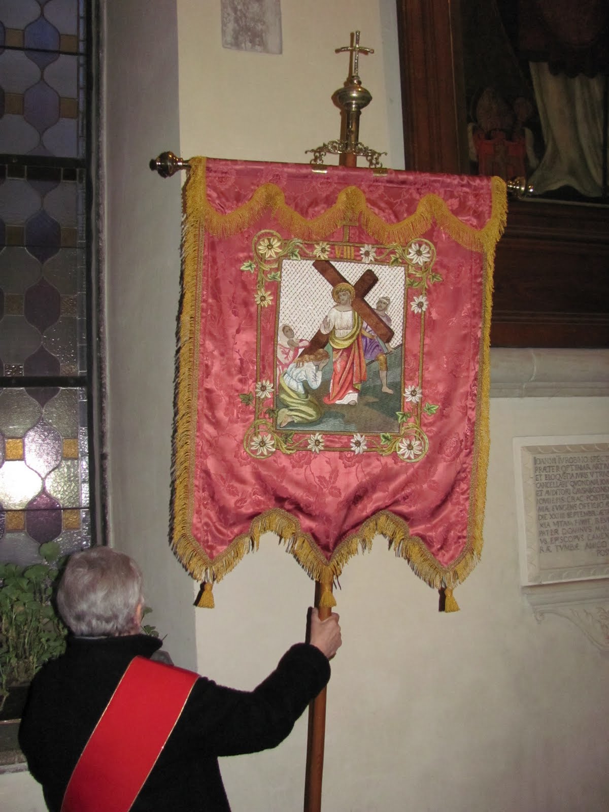 Te igitur: Processional banners