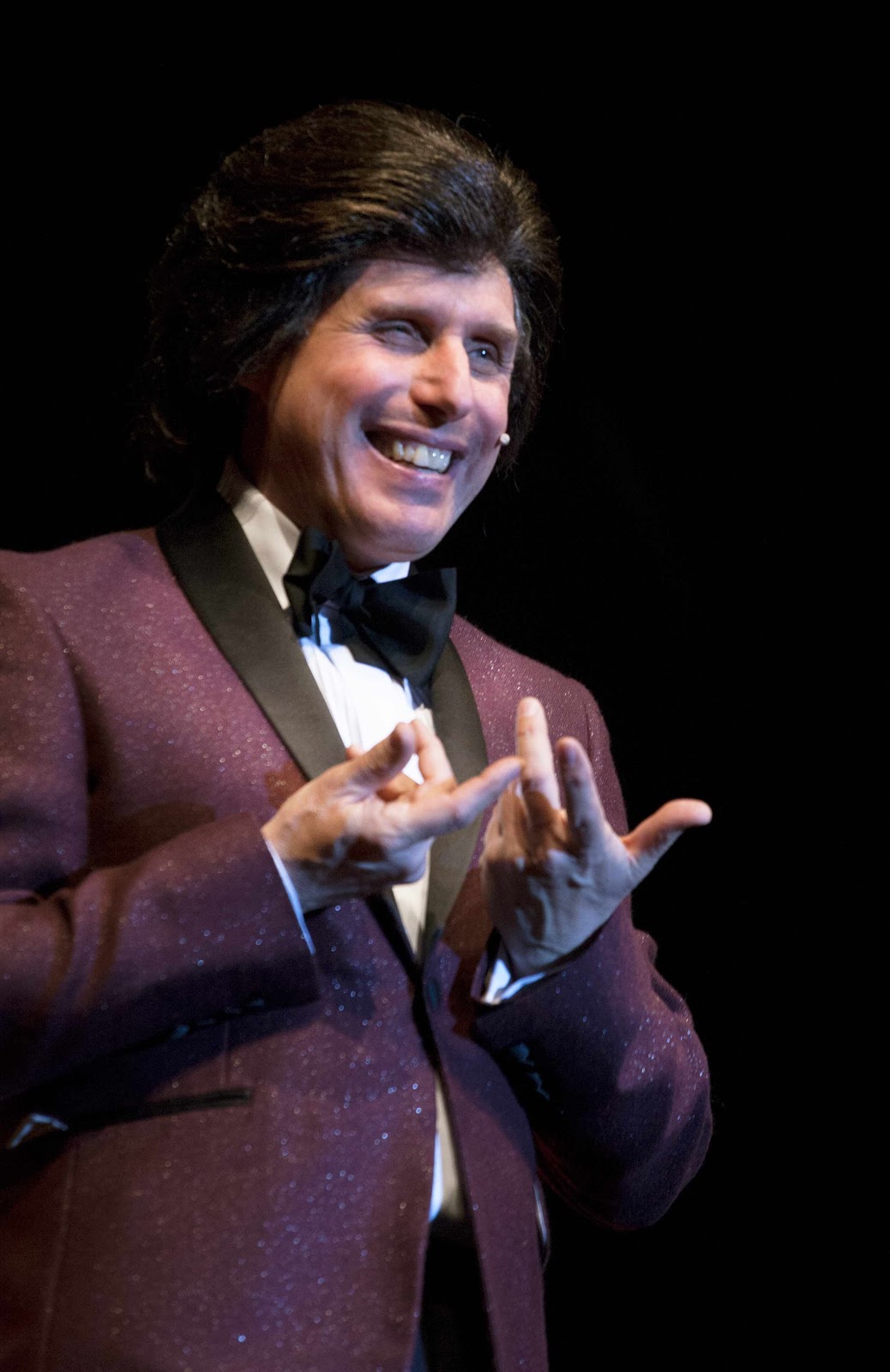 Stare sul pezzo!: IL FESTIVAL DELLA MAGIA DI RAUL CREMONA AL TEATRO ...