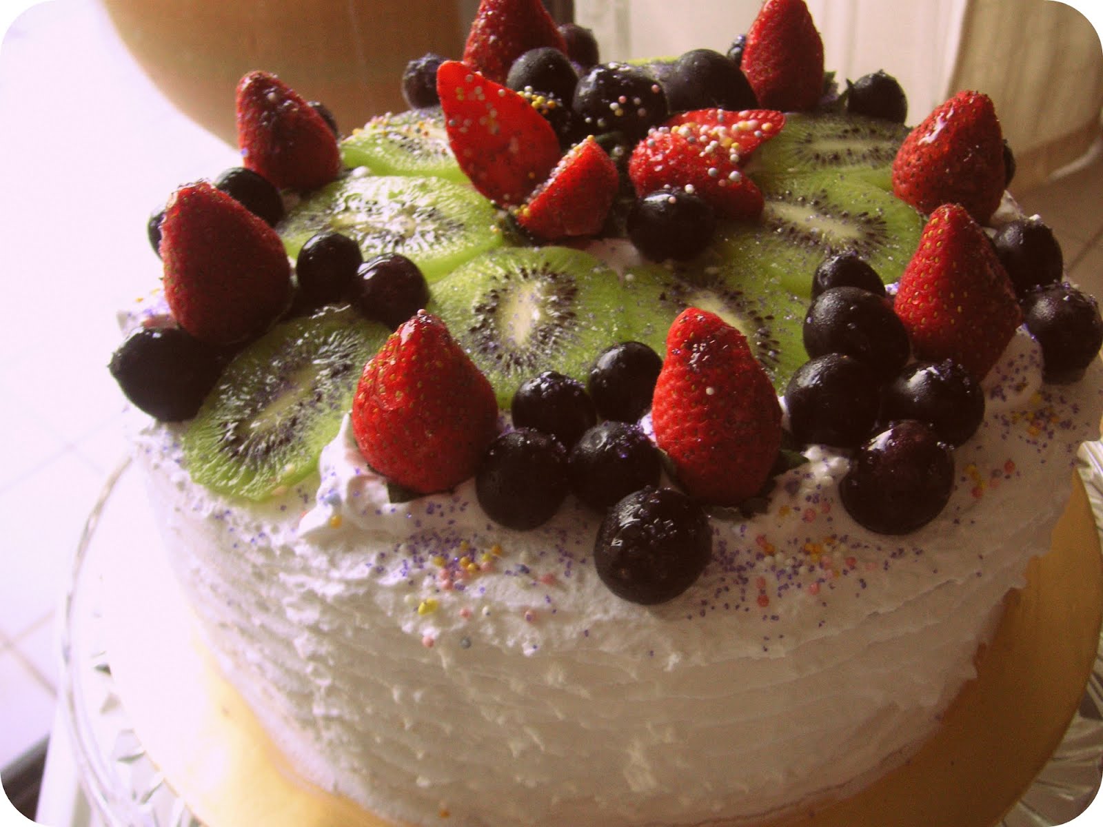 Kim's Mix and Bake: Fresh Fruit Gateau